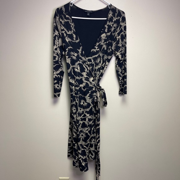 Banana Republic | Dresses | Banana Republic Mong Sleeve Wrap Dress ...